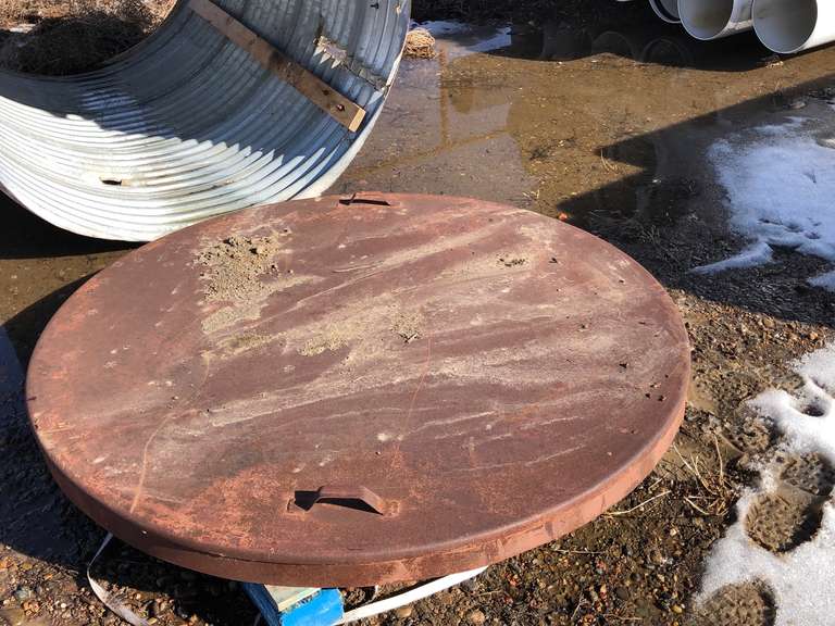 Well Culvert & Lid - Smith Sales Co. Auctioneers