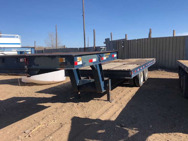 Miller Tilt Top Trailer - Smith Sales Co. Auctioneers