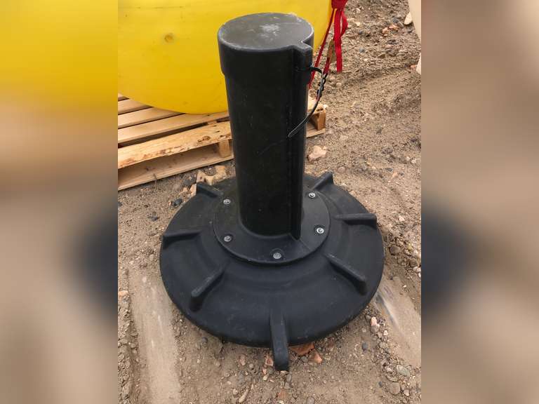 300 Gallon Septic tank - Smith Sales Co. Auctioneers