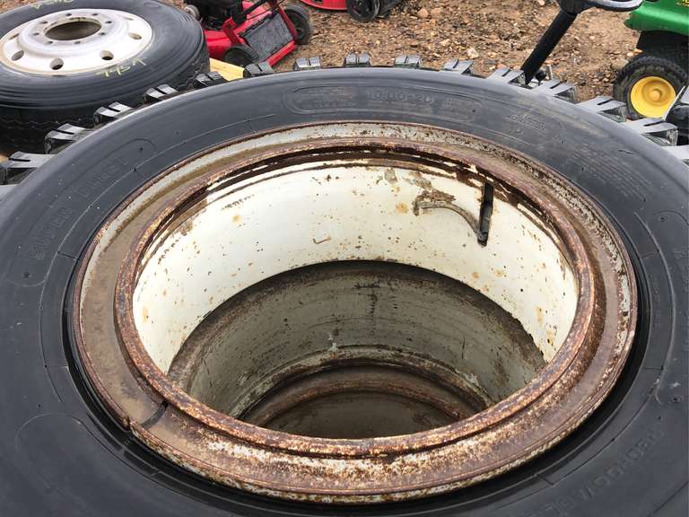 Dayton wheels & Tires - Smith Sales Co. Auctioneers