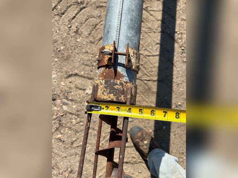 4 Inch Pencil Auger with Electric Motor - Smith Sales Co. Auctioneers