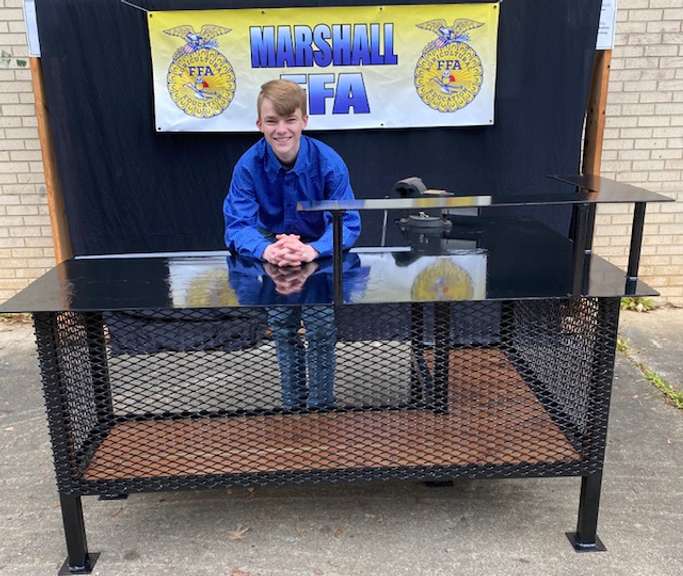 Marshall FFA Shop Table - StockShowAuctions.com