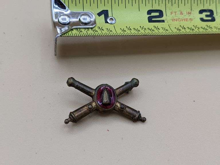 Vintage Army Artillery Pin. Era Unknown - South Auction