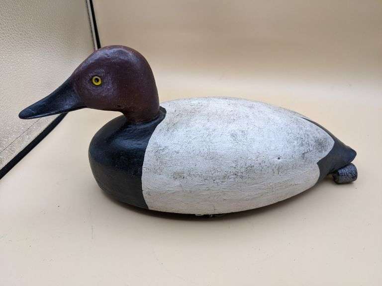 1920s Era Canvasback Duck Decoy. Maker Unknown - South Auction