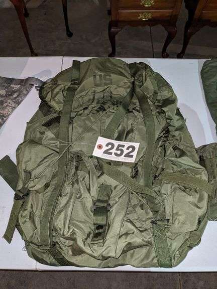External frame military backpack - South Auction