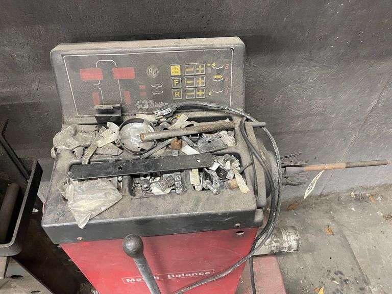 Match Balance Tire Machine - South Auction