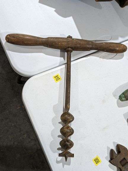 Antique wood auger - South Auction