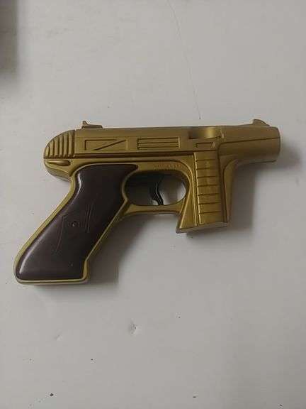 Vintage Disc Shooting Toy Gun - Trice Auctions