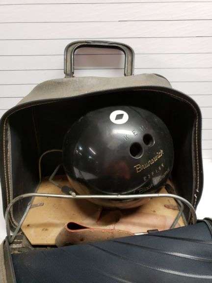 Brunswick Black Diamond Bowling Ball And Carrying Bag - Trice Auctions