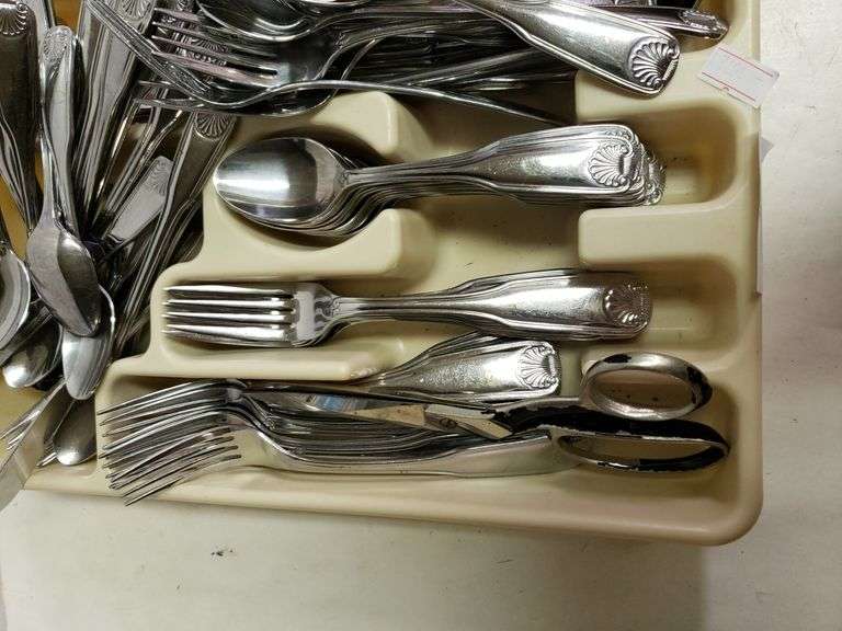 Rogers Stainless China Flatware - Shell pattern - Trice Auctions