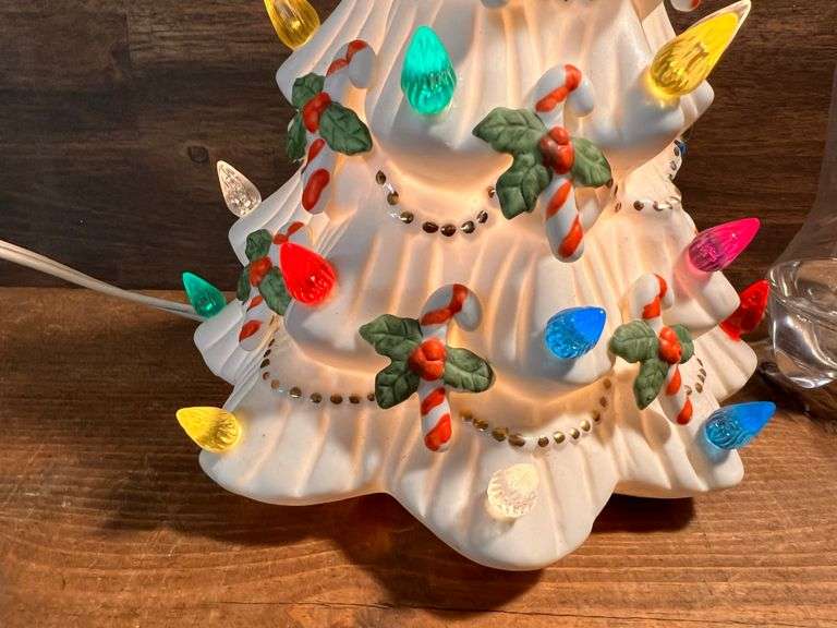 Ceramic Light Up Christmas Tree - Trice Auctions Ceramic Light Up Christmas Tree - Trice Auctions