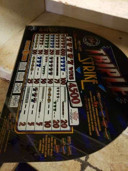 Triple Strike Slot Machine Glass - Trice Auctions