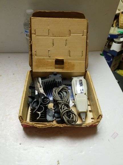 Deluxe Home Barber Set - Trice Auctions
