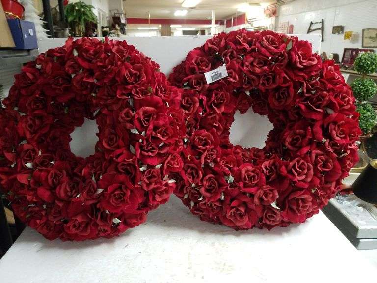Rose Wreaths - Trice Auctions