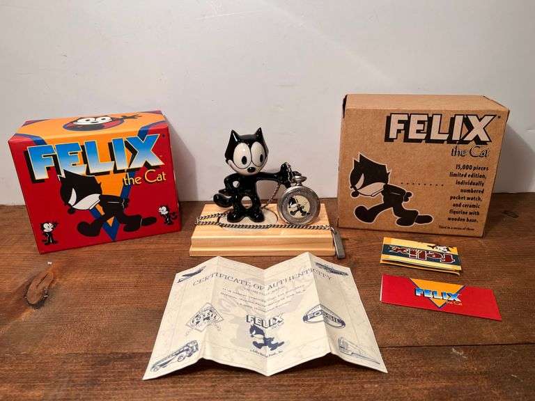 Brand New Fossil Felix The Cat Pocket Watch, With Box - Trice Auctions