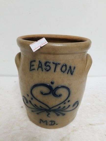 Maple City Pottery Easton, MD Crock - Trice Auctions