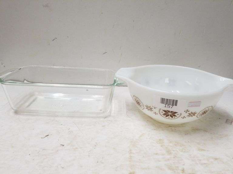 Pyrex Bowl & Loaf Glass Dish - Trice Auctions