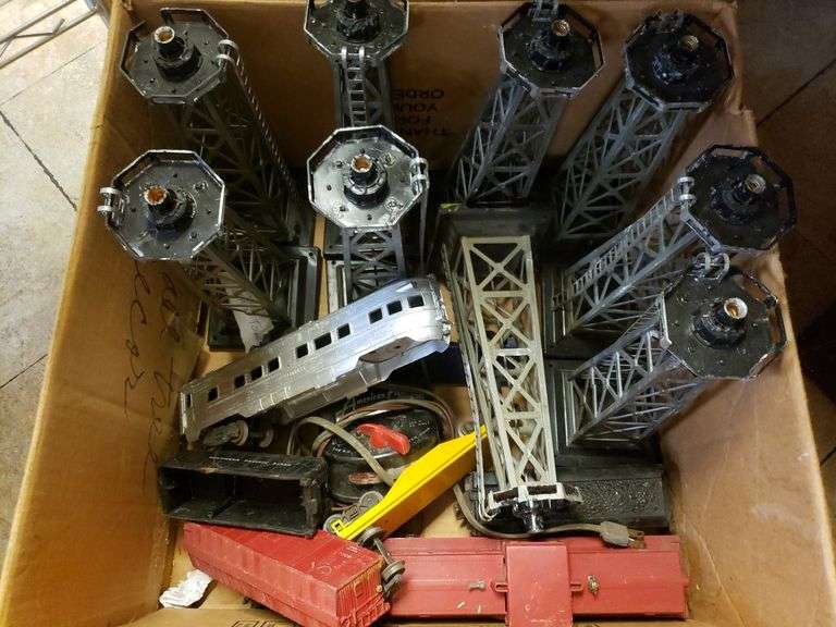 Marx Antique Train Cars Control, Train Towers, And Accessories - Trice Auctions