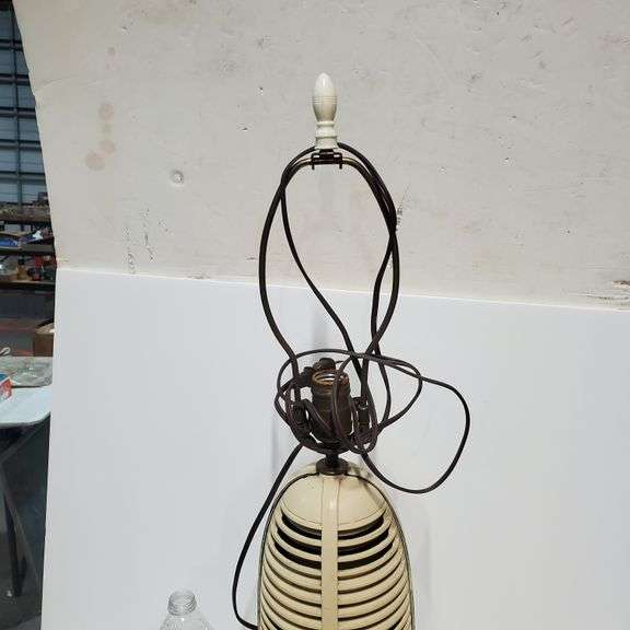 RARE Vintage Mitchell Lumitone Art Deco Lamp with Radio in Base - Trice ...