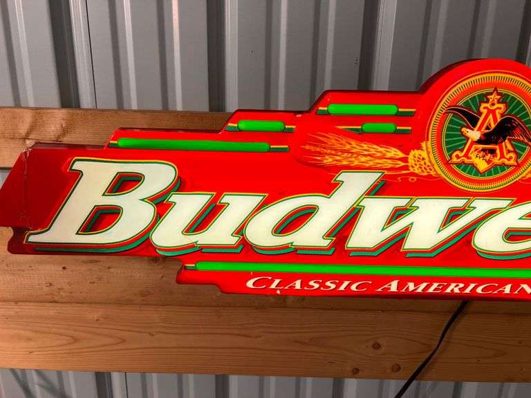 Lighted Budweiser Sign Lights Great - Trice Auctions