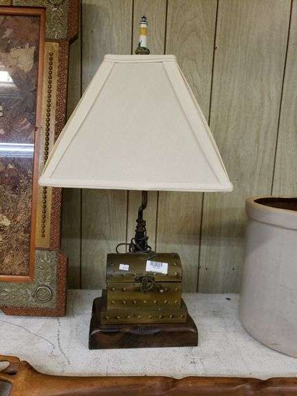 Treasure Chest Table Lamp - Trice Auctions