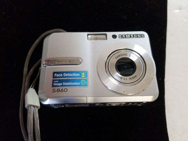 Samsung Mini Camera - Trice Auctions