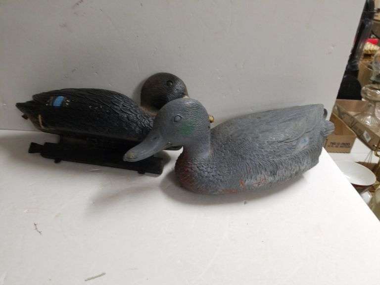 Plastic Dog Decoys - Trice Auctions
