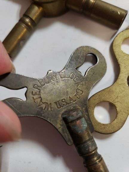(15) Antique Lot Of Assorted Clock And Toy Keys Some Waterbury - Trice ...