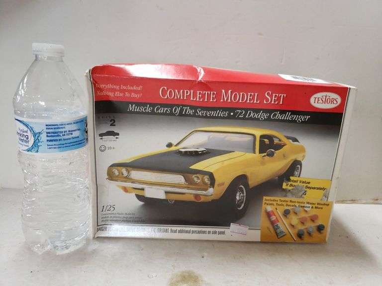 Testors Model Car - Trice Auctions