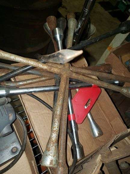 4 Way Lug Wrenches - Trice Auctions