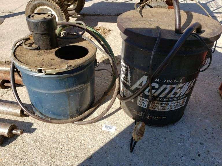 Graymills Agitene Cleaning Fluid Containers - Trice Auctions