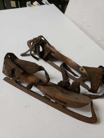 Antique Ice Skates - Trice Auctions