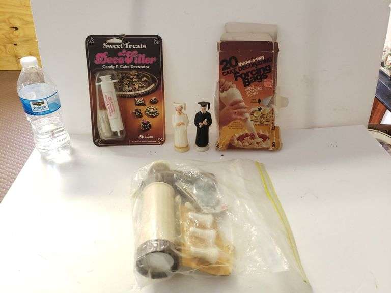 Deco Filler, Graduation Cake Figures, Decorating Bags And Cookie Press ...