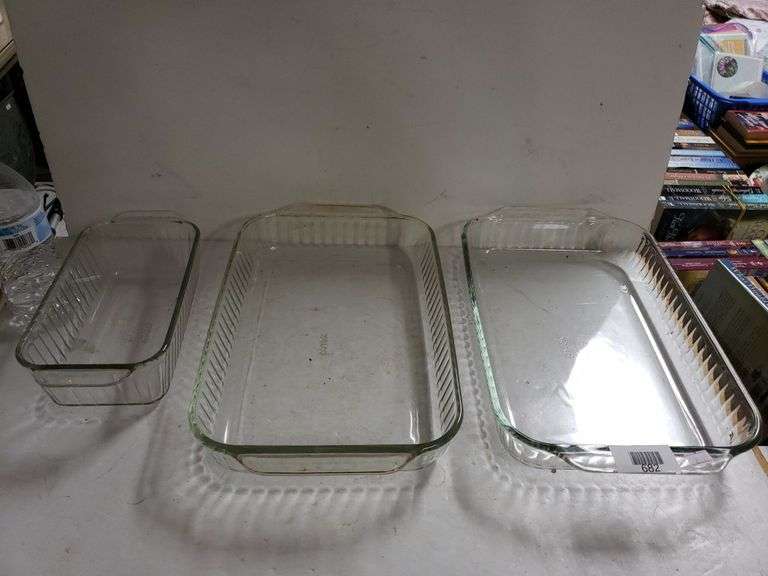 Pyrex Casserole Dishes And Loaf Dish - Trice Auctions