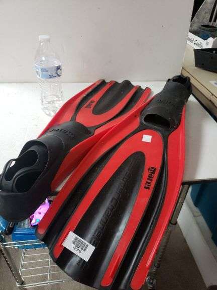 Mares Diving Flippers - Trice Auctions