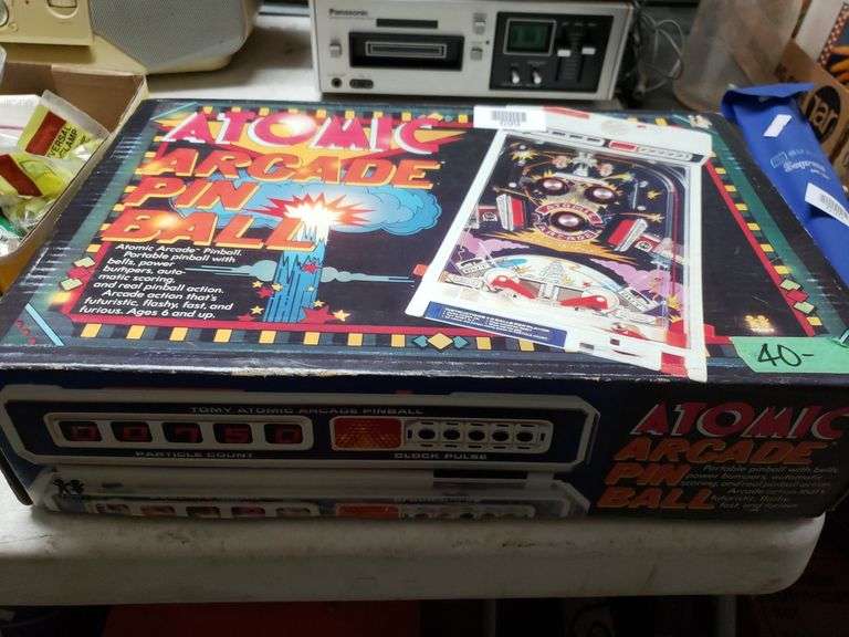 Vintage Atomic Arcade Pinball - Trice Auctions