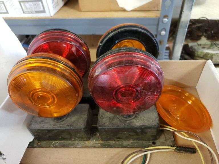 Warn Lights And Trailer Lights - Trice Auctions