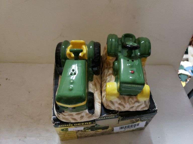 John Deere Salt And Pepper Shakers - Trice Auctions