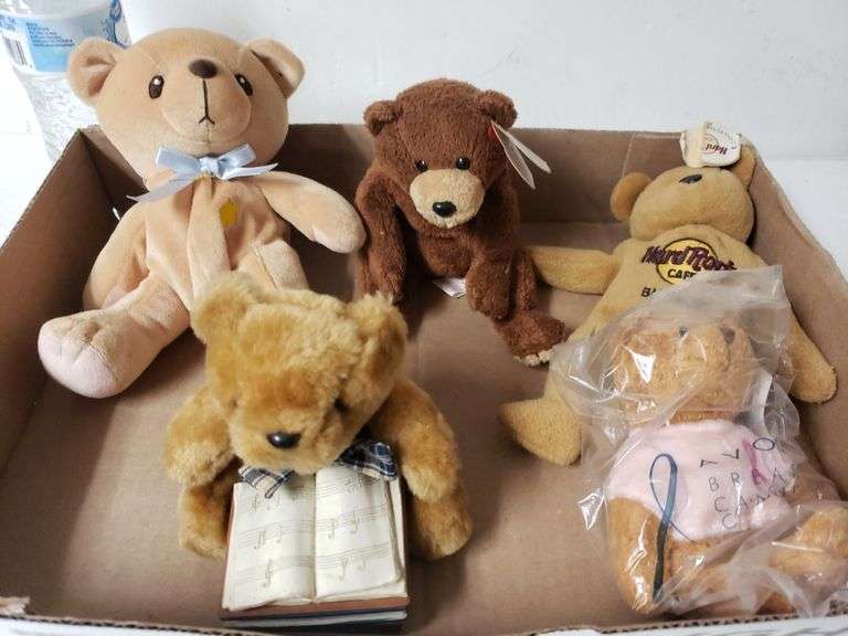 Assorted Stuffed Bears - Trice Auctions