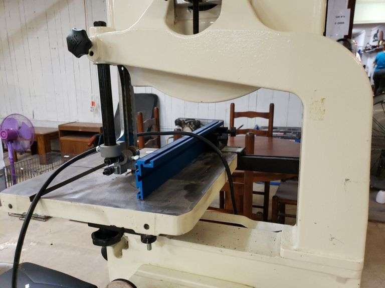 Jet Woodworking Band Saw - Trice Auctions
