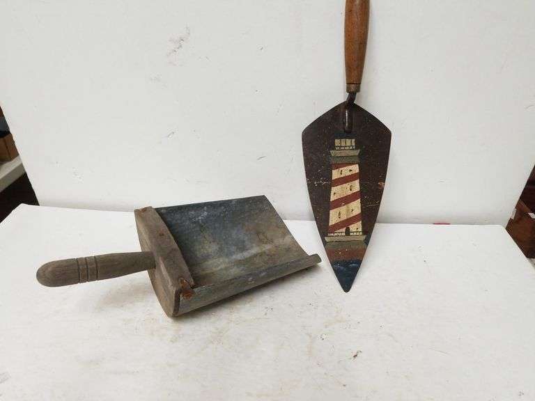 Vintage Scoop & Decorative Trowel - Trice Auctions