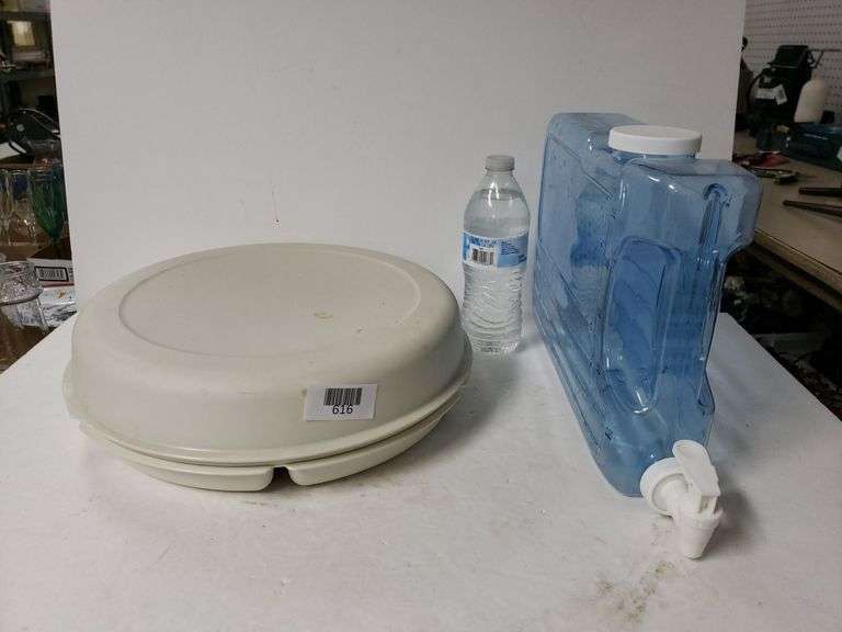 Tupperware Chip And Dip Container And Water Container - Trice Auctions