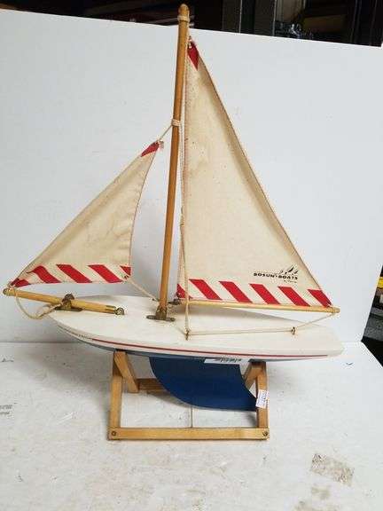Bosun Sailboat Display - Trice Auctions