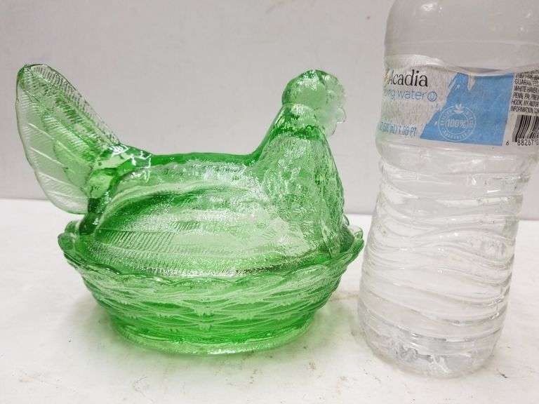 Emerald Green Nesting Hen Candy Dish - Trice Auctions