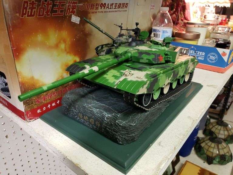 1:24 Scale Diecast Chinese Tank Model - Trice Auctions