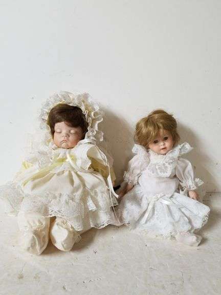 Porcelain Dolls 2 Trice Auctions