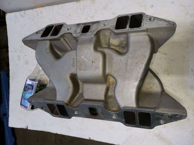Chrysler 383 Edelbrock Performer Aluminum Intake - Trice Auctions