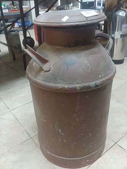 Vintage Western Dairy Maryland Milk Can - Trice Auctions