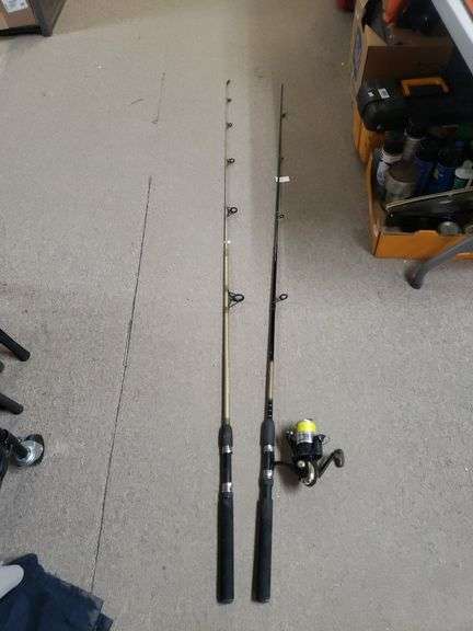 (2) Fishing Rods & Reels - 1 No Reel, Mega Cast Reel - Trice Auctions