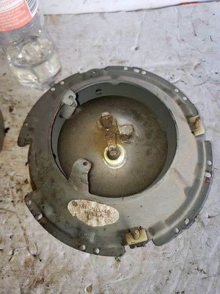 1971 Vw Karmann Ghia Headlight Buckets And Headlight - Trice Auctions